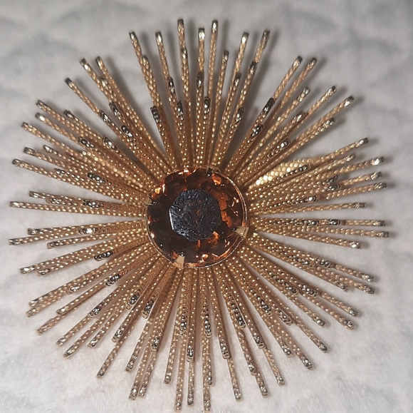 Sarah Coventry | Jewelry | Vintage Sarah Coventry Brooch | Poshmark